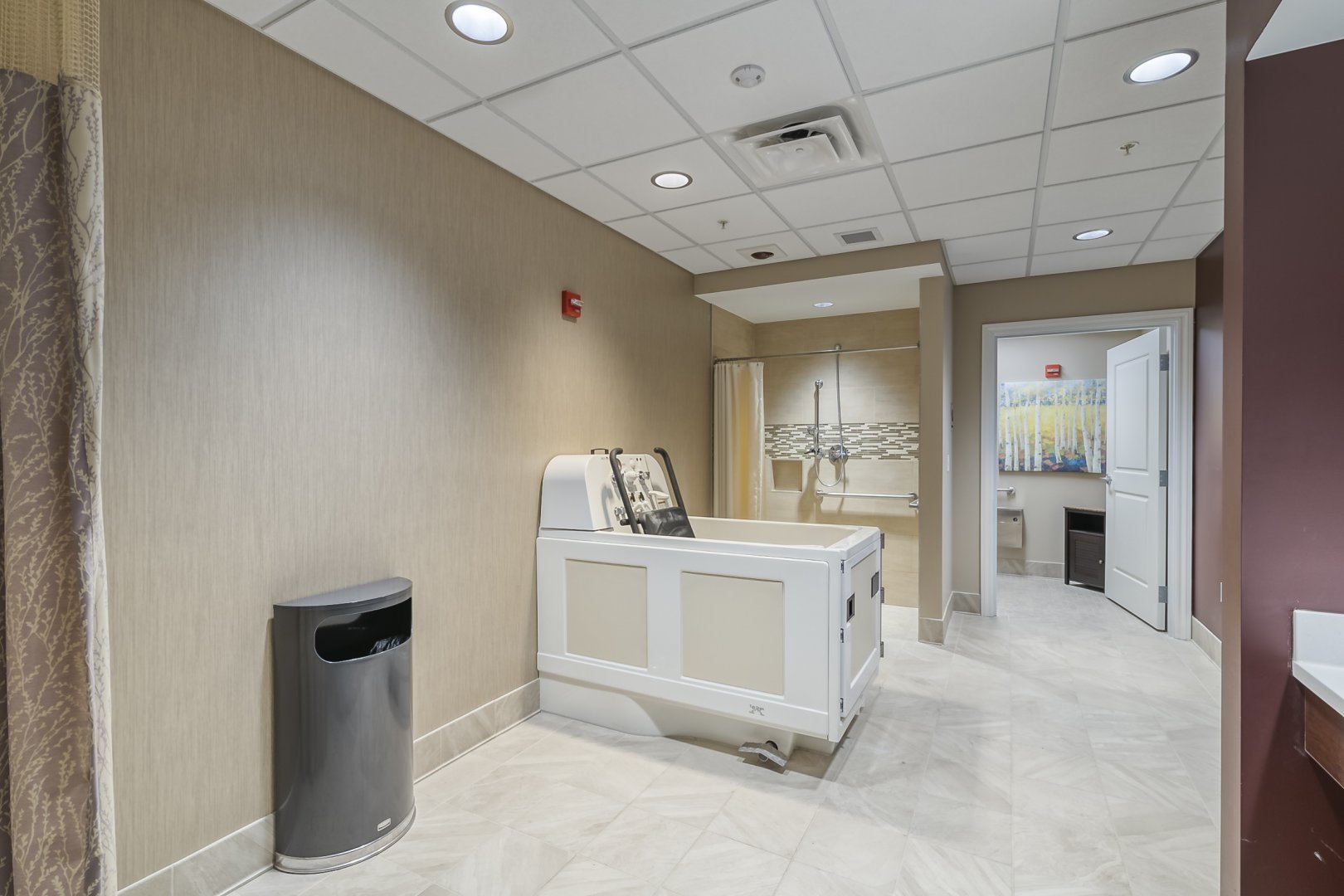 Senior Living Photo Gallery | Avalon of Commerce Township